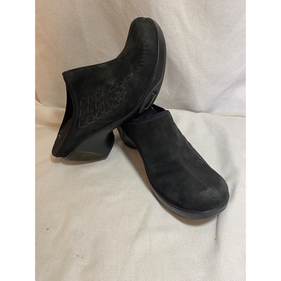 Privo by Clarks | Shoes | Privo By Clarks Black Suede Wedge Clogs Slip ...